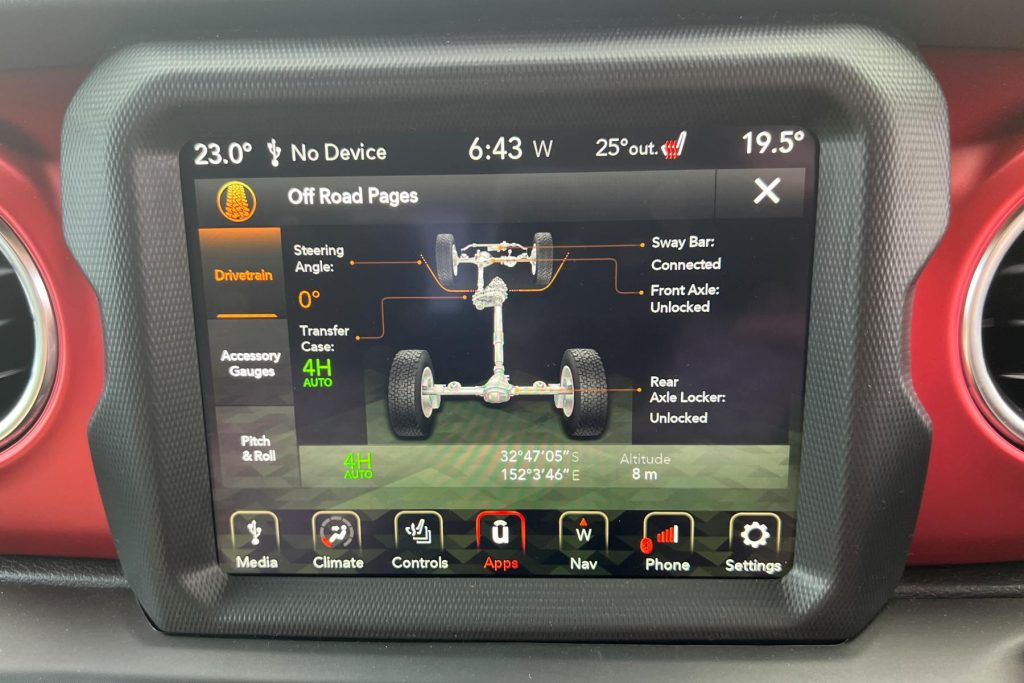 We drive the Jeep Gladiator Rubicon Ute 2024 Review - Motoring Minute