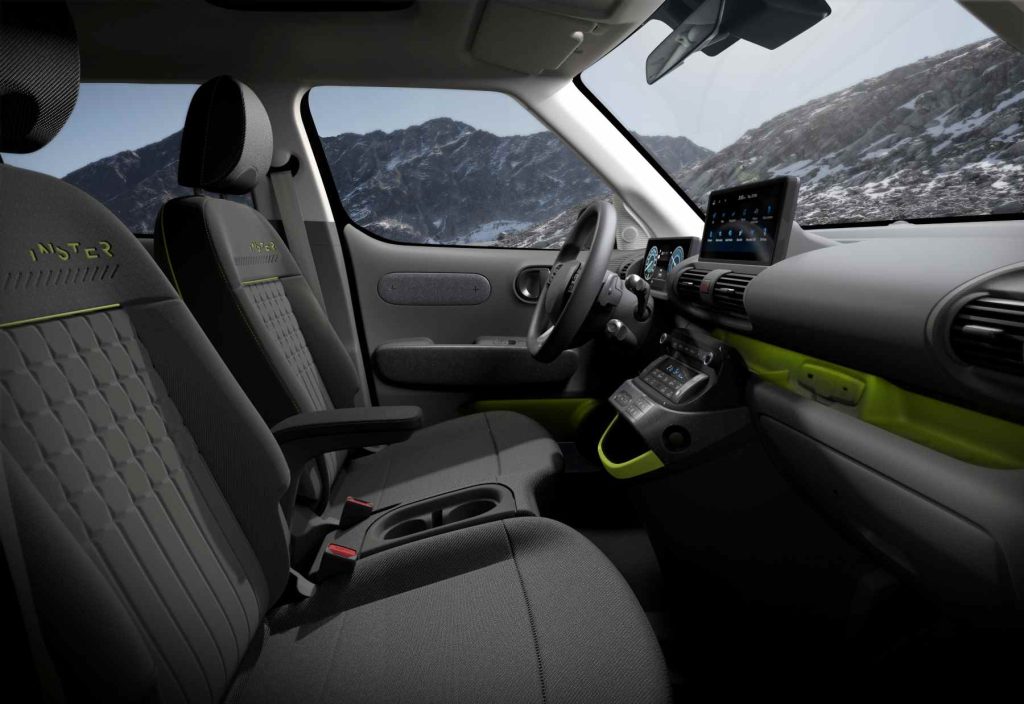 Hyundai INSTER Cross details revealed - Motoring Minute