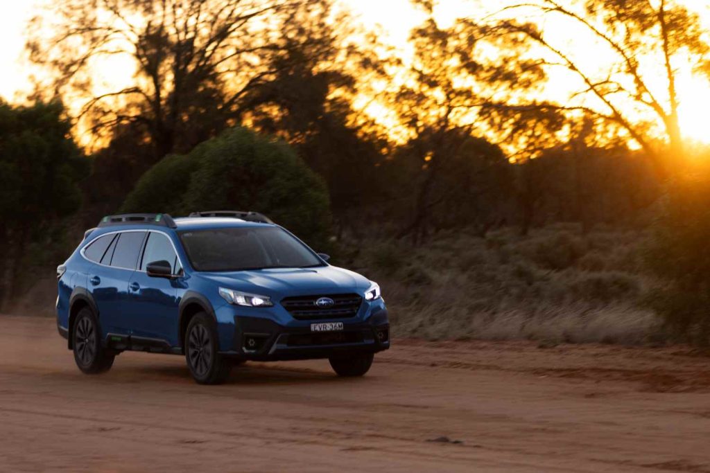 Subaru Outback Sport Touring XT AWD 2025 - Motoring Minute