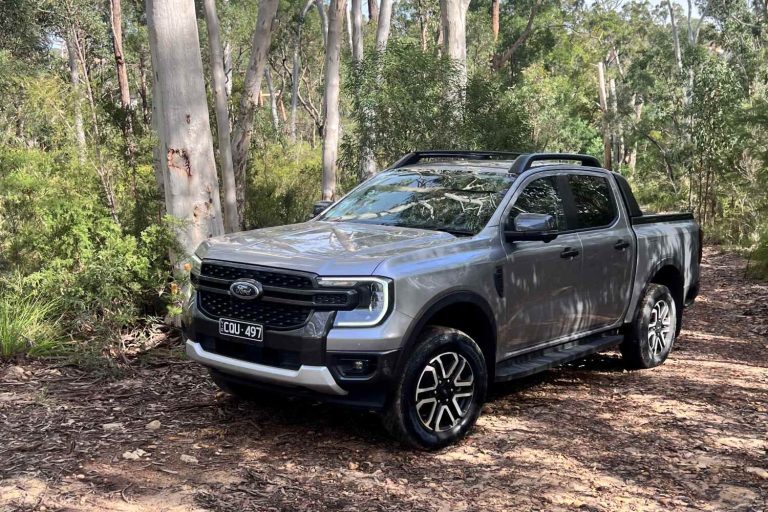 Ford Ranger Sport 4WD Dual Cab Ute 2025 review - Motoring Minute